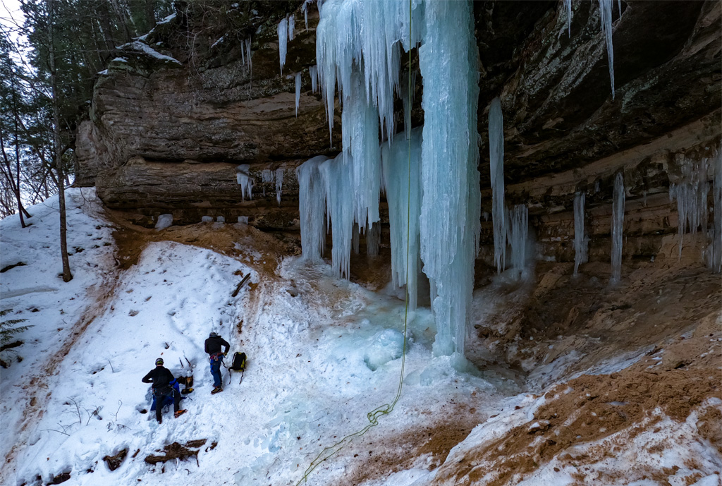 2023 Michigan Ice Festival Underway - Broadcast-everywhere.net